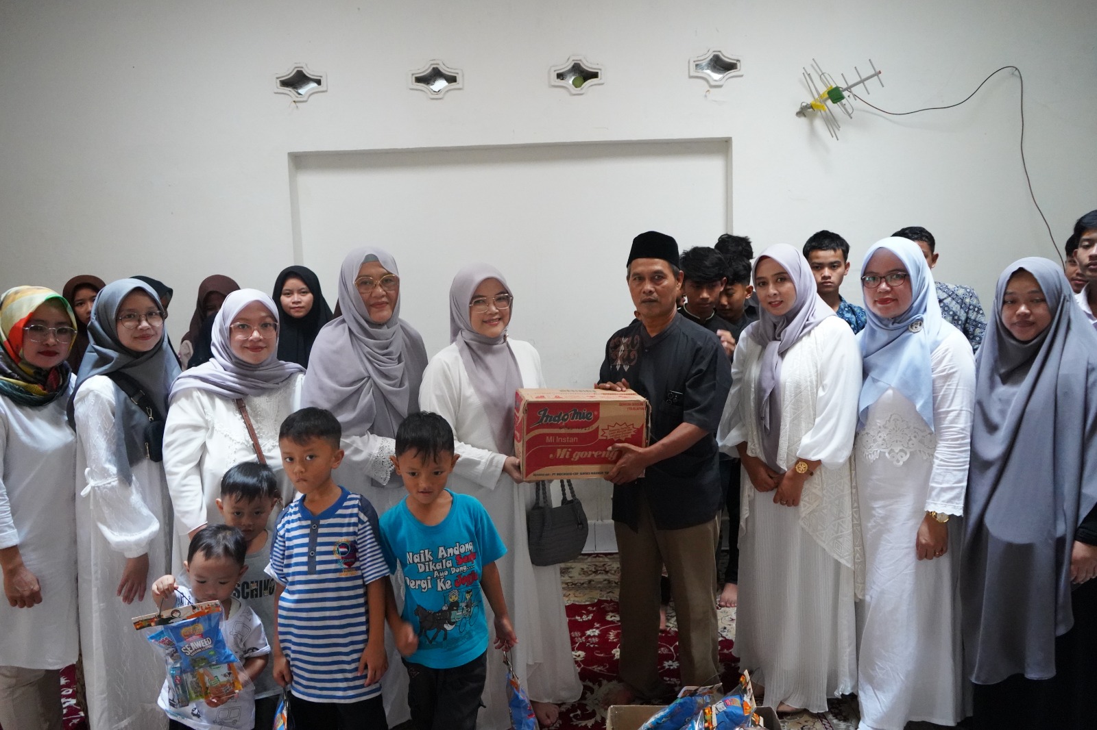 DWP Diskominfo Garut Santuni Anak Panti Asuhan di Bulan Ramadan | GARUT BERKABAR NEWS